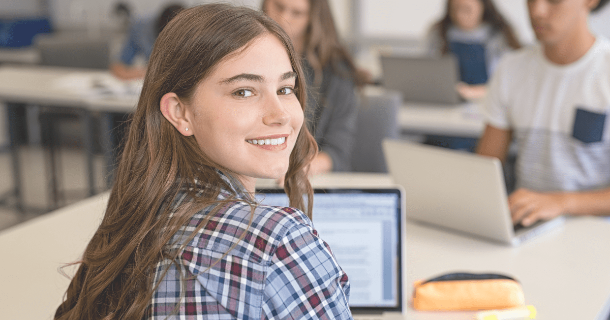Does Retaking a Class Replace the Grade in College? - Transfer Goat
